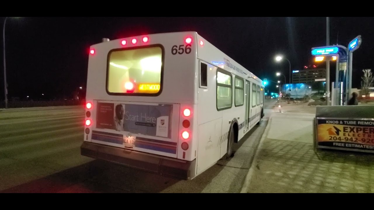 Winnipeg Transit 656 (1995 D40LF) Ex Calgary Transit 7575 passing by ...