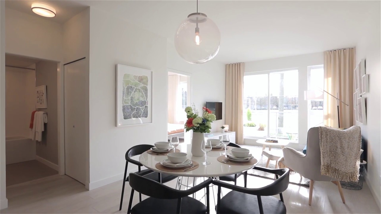 HQ - 1 bedroom + den Display - YouTube