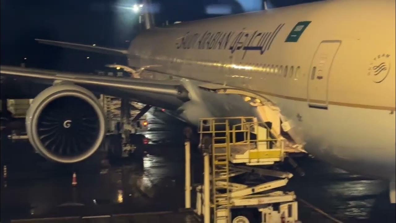 Hazrat Shahjalal International Airport!! Saudi Arabian Airlines-SV 805. - YouTube