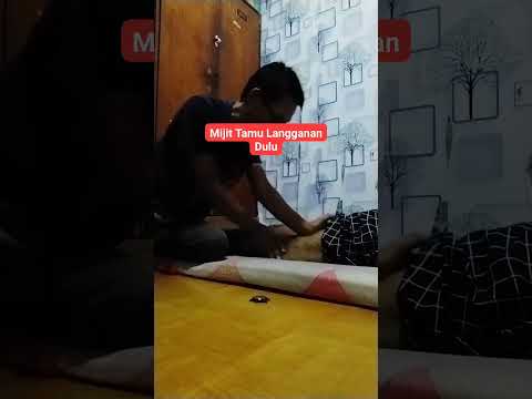 Pijat Brondong tamu langganan #pijat #pijatjakarta #brondong #pijatperut #massage #kerik #refleksi