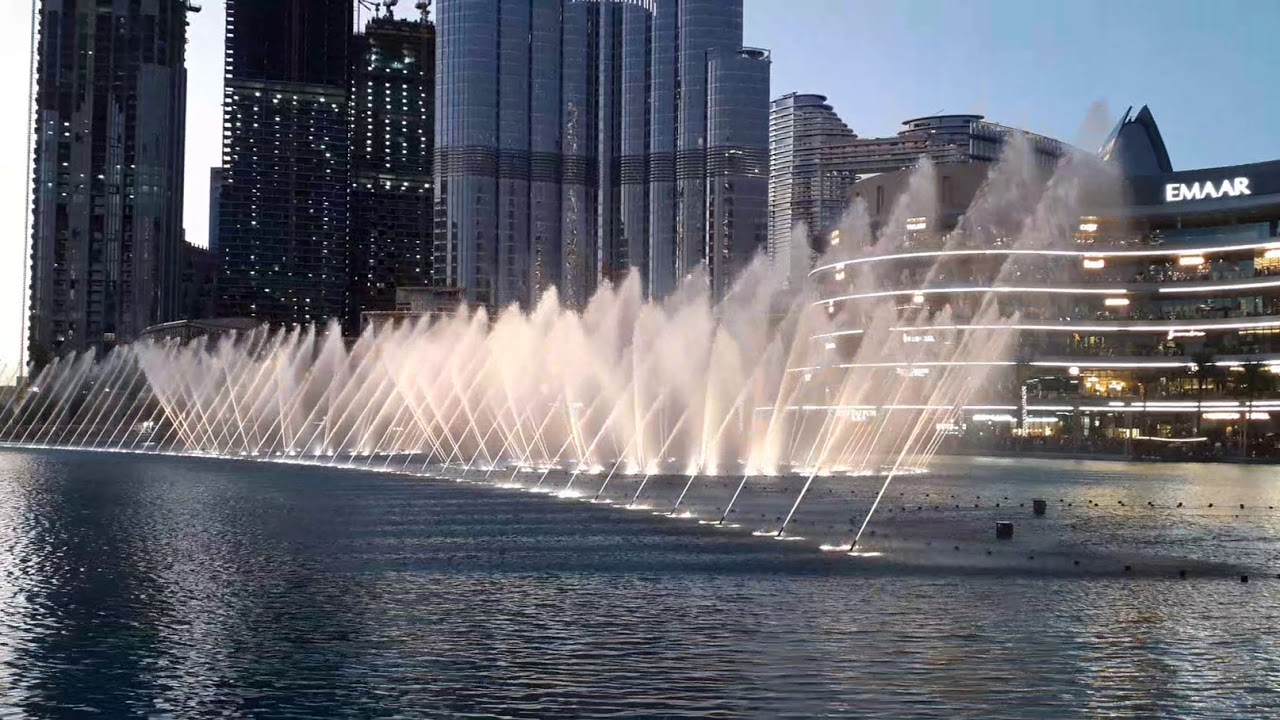 Dubaï fontaine 2020 opéra amazing 2020 - YouTube