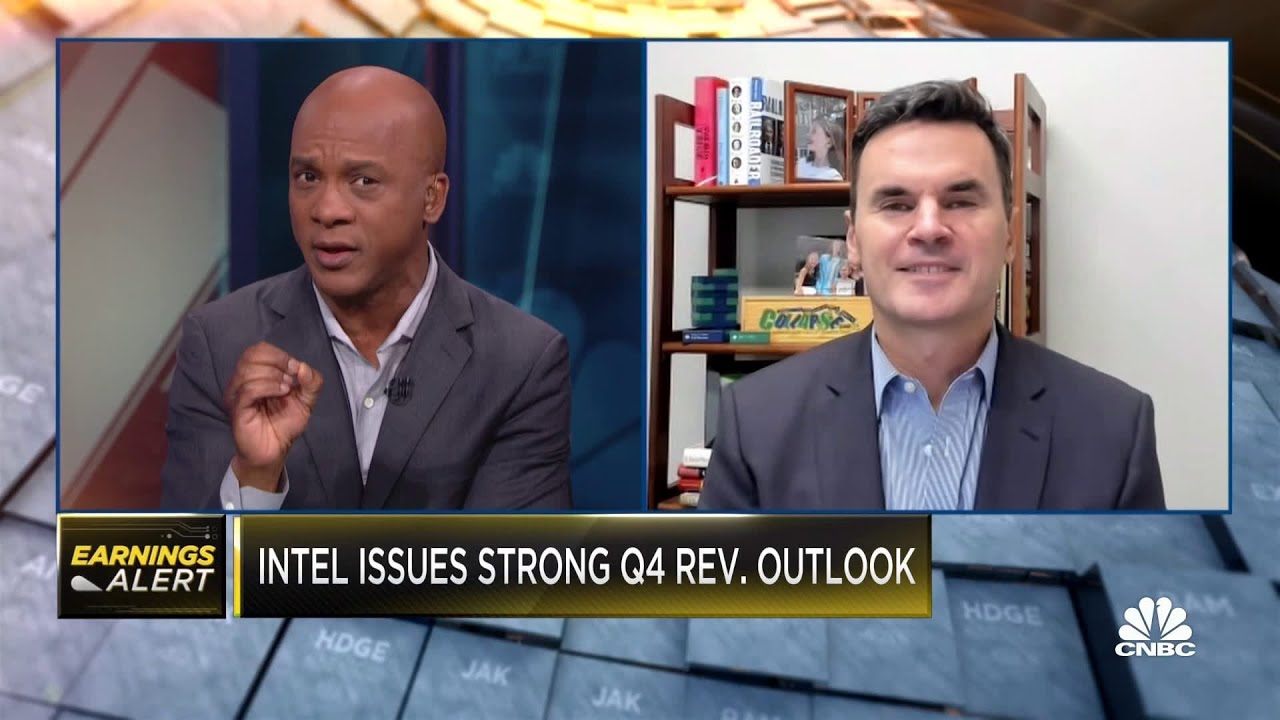 Intel issues strong Q4 revenue outlook - YouTube