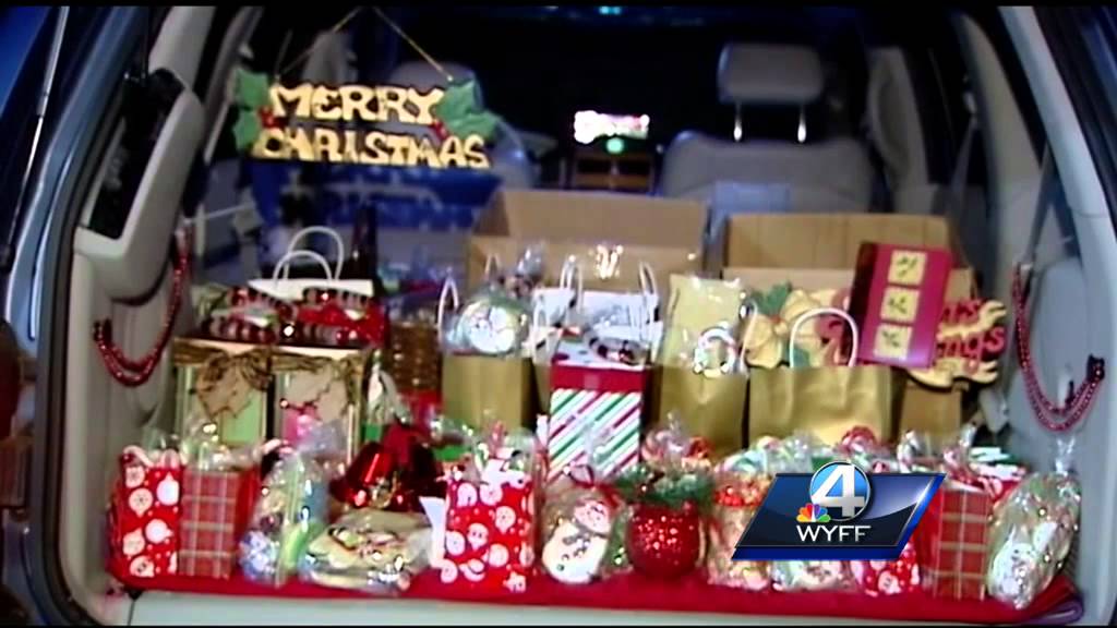 Delivering Christmas goodies to the truckers that deliver our goods ...