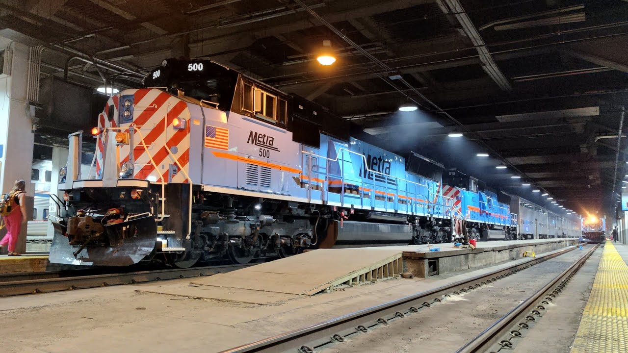 Metra SD70MACH's 500 & 515 at Chicago's Union Station on July 30, 2025 ...