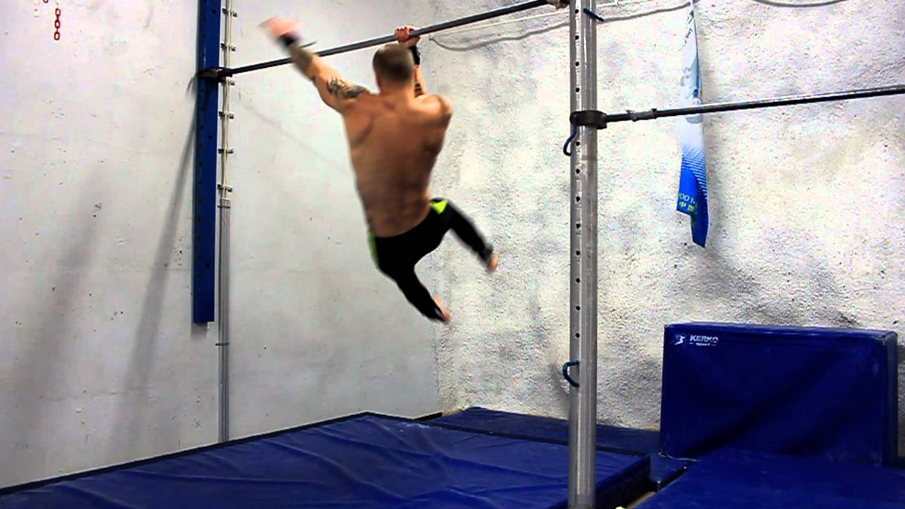 one arm pull up - YouTube