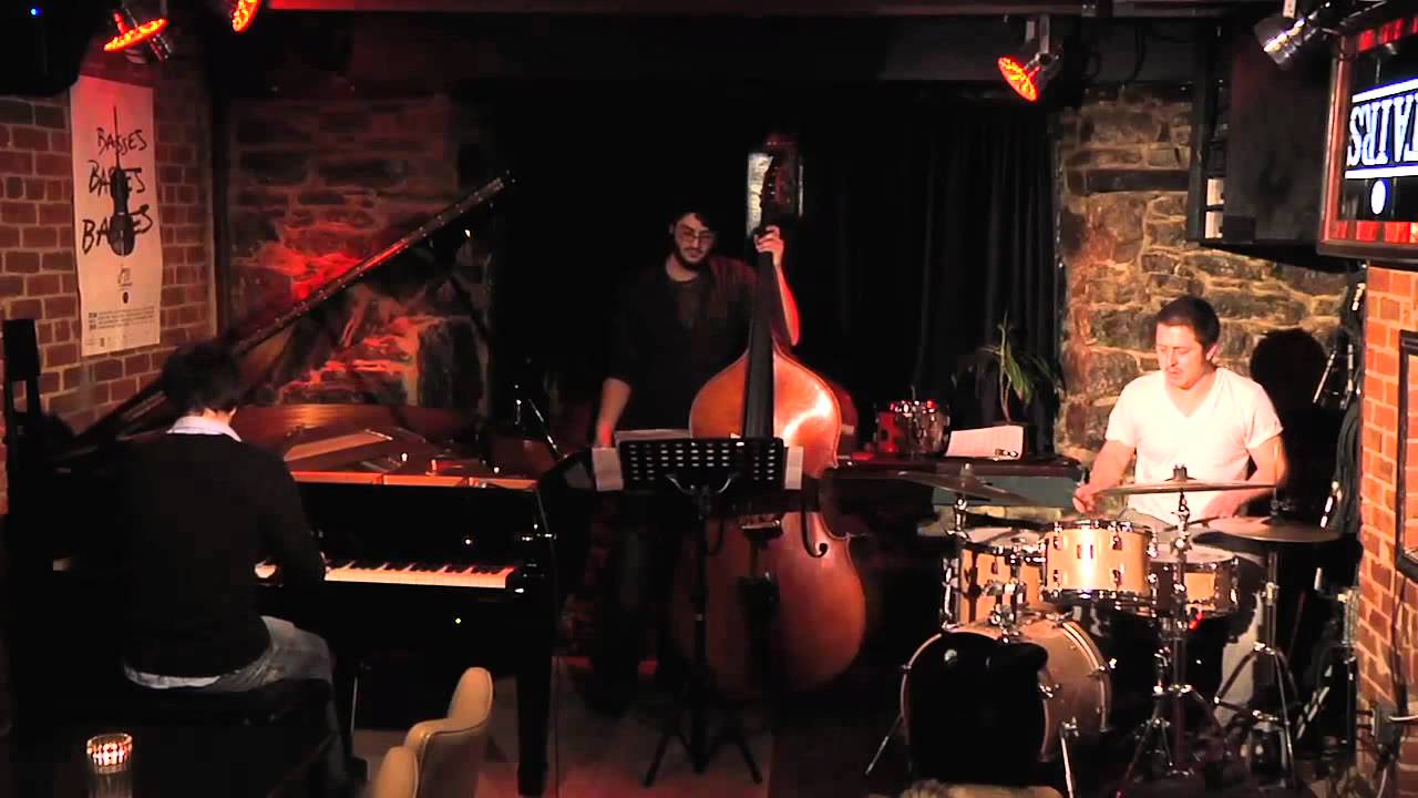 Charles Trudel trio - Demi-finales Jazz en Rafale 2012 - YouTube