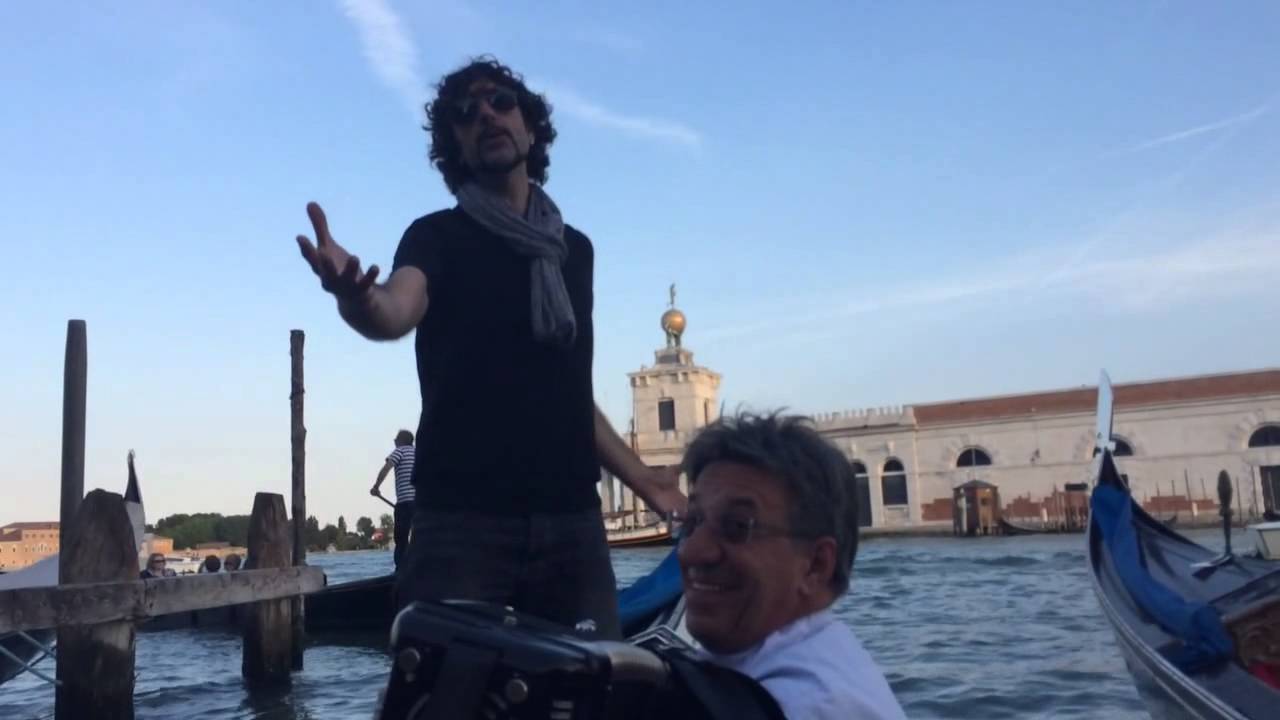 Singing on the Gondola Part 3 in Venice - YouTube