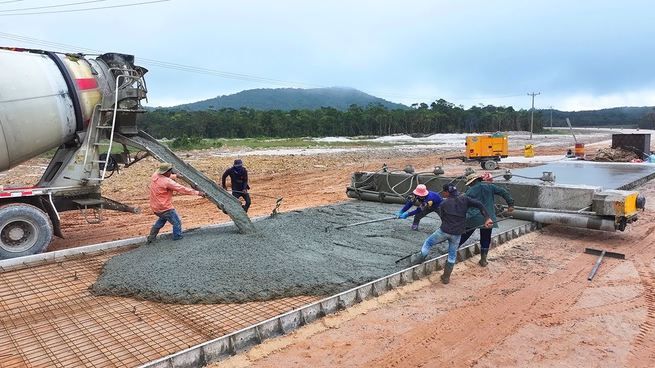 Incredible 63KM Concrete Road Construction technology | Amazing ...