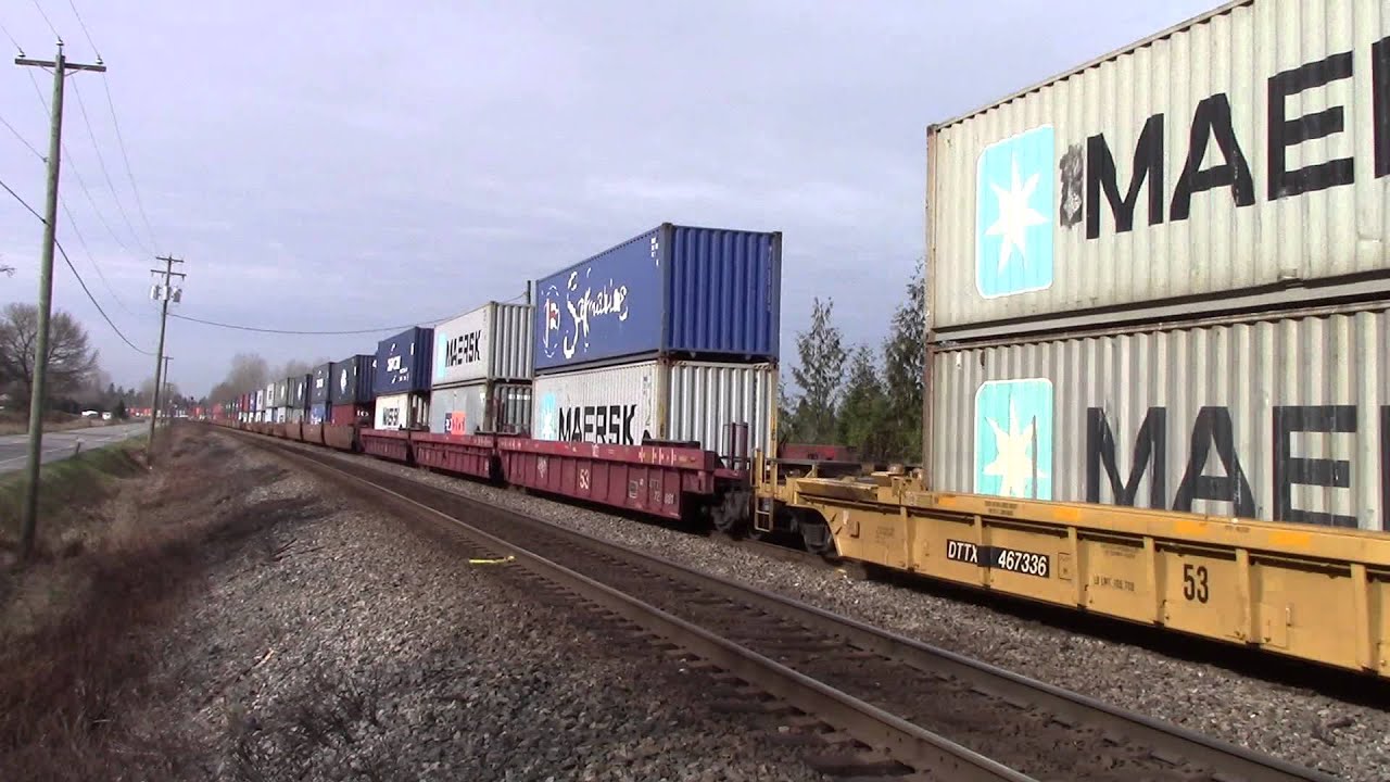 CN C136 (Intermodal) @ CN Hydro - YouTube