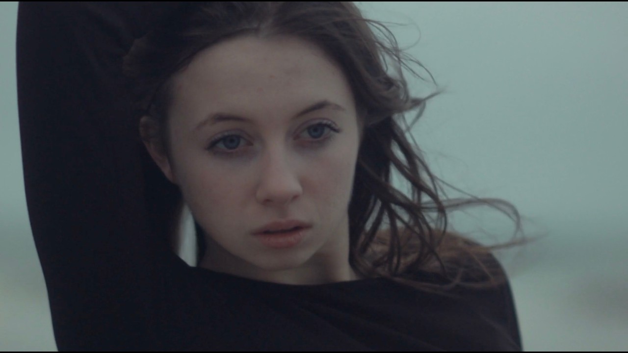 Off-Camera Flash Basics | Creative Photography Tutorial - YouTube