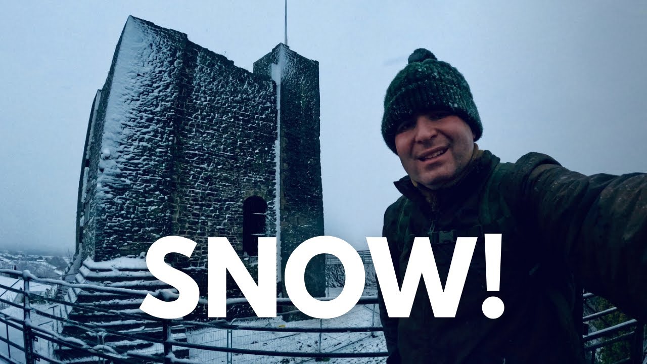 Snow Day in Clitheroe: Chaos or Charm? ️☃️🇬🇧 - YouTube