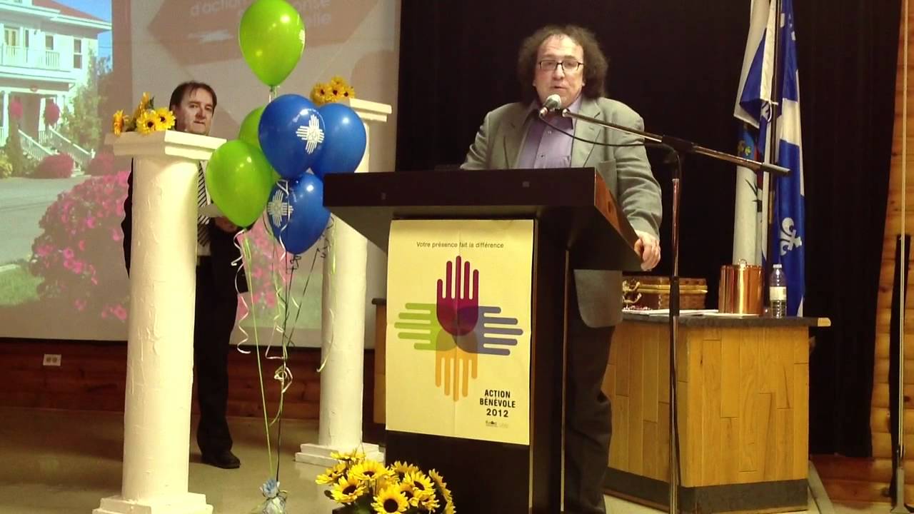 Pierre Riley, directeur de la fédération des Centres d'action bénévole ...