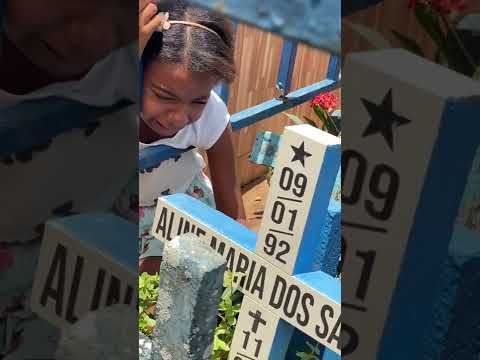 Vitória perdeu a mãe e o pai ela mora agora com a avó você já perdeu seu pai e sua mãe
