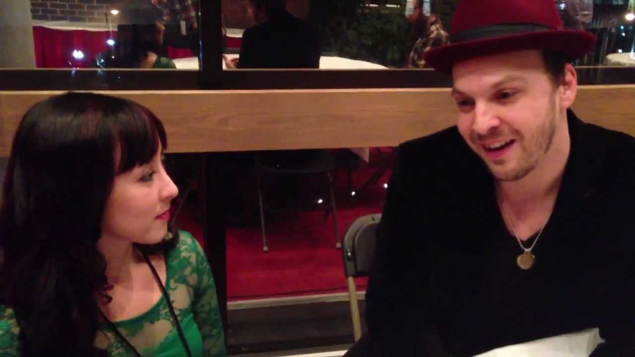 Robyn Lee interviews Gavin Degraw - YouTube
