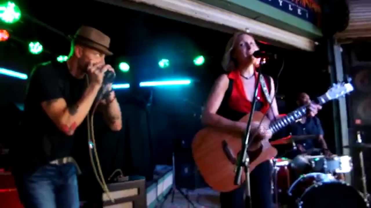 Season Ammons ~ AJ's on the harbor in Destin, FL - YouTube