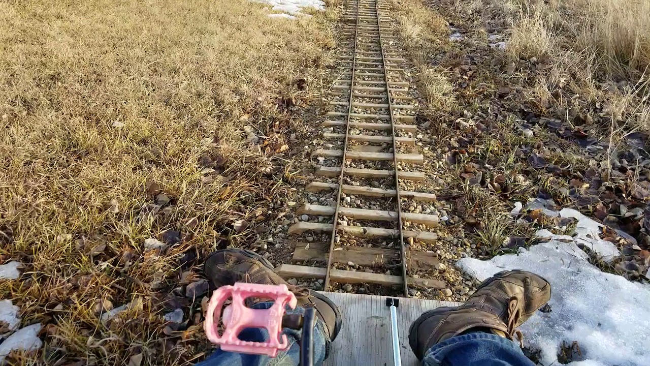 7.5 in model train test run of hand peddle car - YouTube