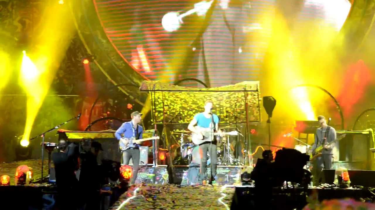 Coldplay - Yellow with Piano Intro (Live @ London Emirates Stadium 2012 ...