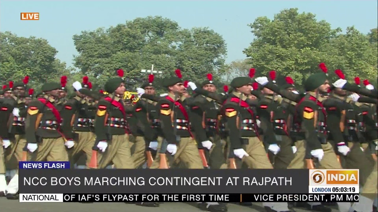 NCC boys contingent march past Rajpath during Republic Day Parade - YouTube