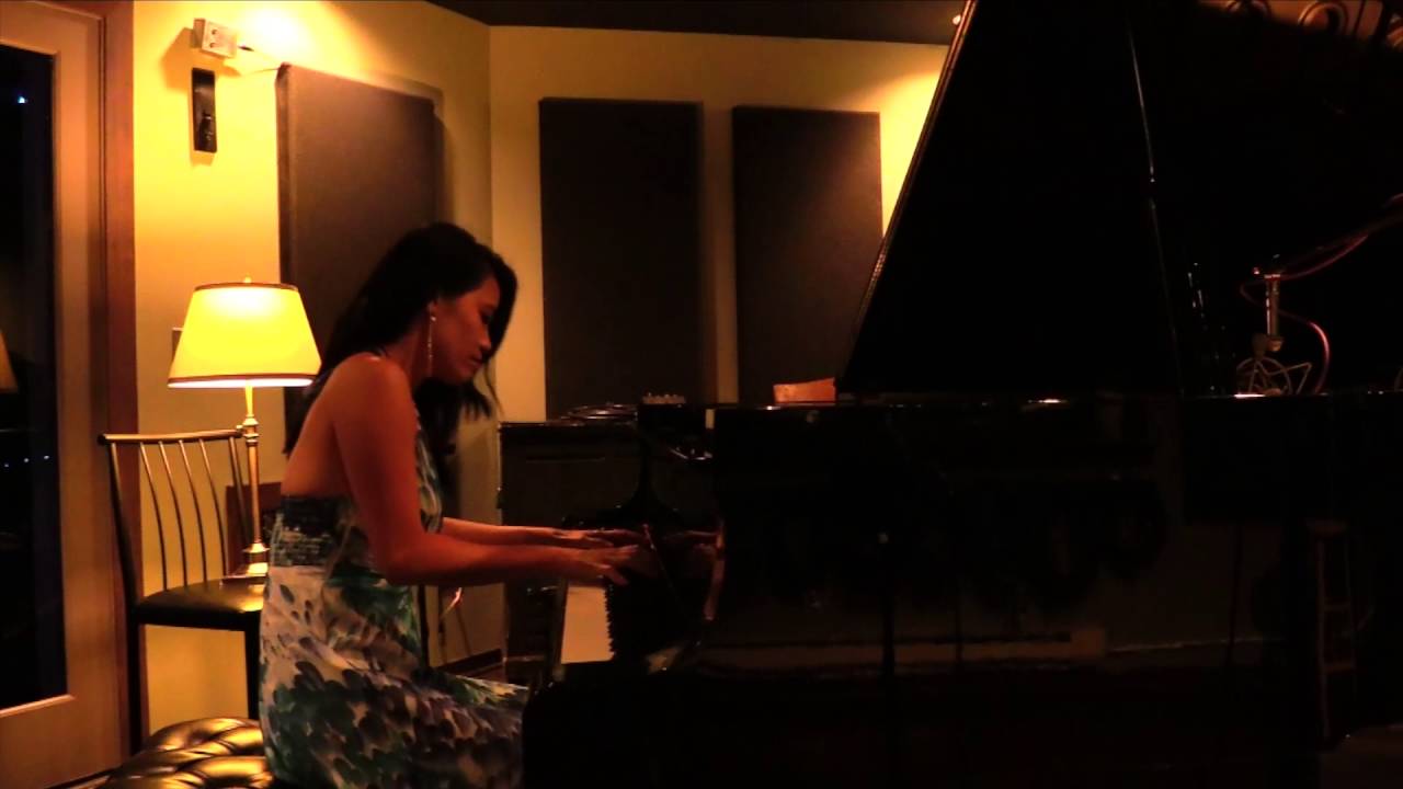 Autumn 秋葉 by Teresa Wong 黃穎妍 - YouTube