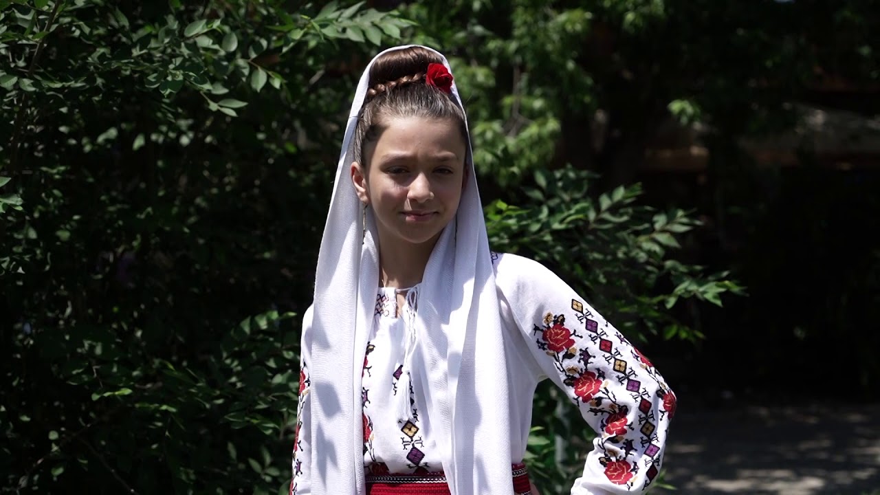 SIMARGU DENISA MARIA-CALOIANUL (videoclip oficial) - YouTube
