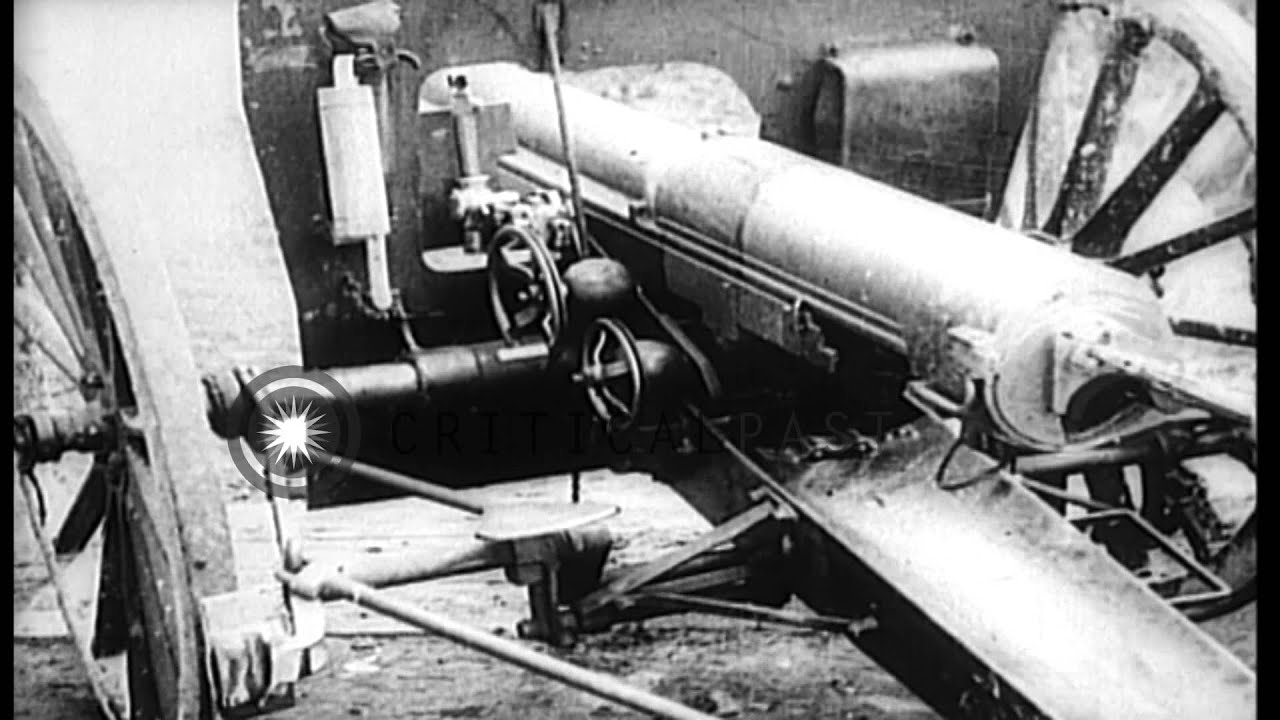 French Artillerymen firing French 75 field piece during World War I. HD ...