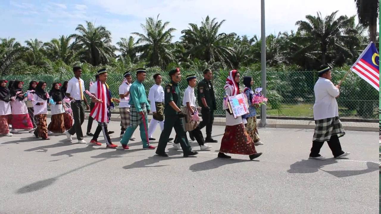 PERARAKAN HARI KEMERDEKAAN SMK KUALA SELANGOR - YouTube