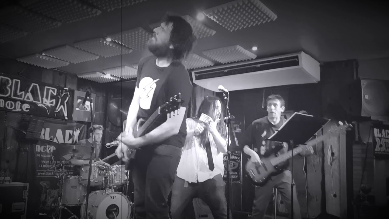 The Crazy Nineties - Back To Black - YouTube