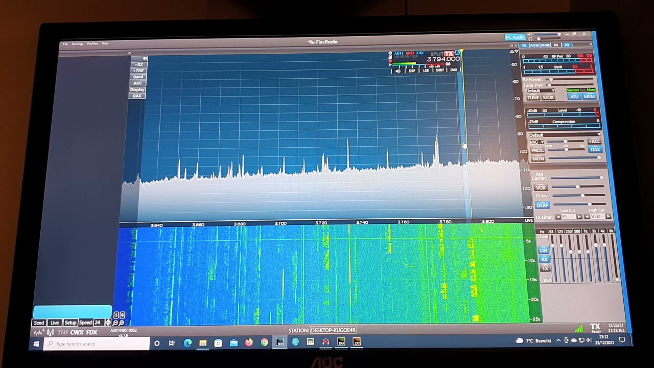 Flexradio Flex 6300 - Listening 80 meterband - YouTube