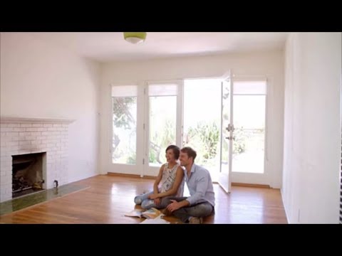 6 Tips for Living in a 660-Square-Foot Cottage | Southern Living - YouTube