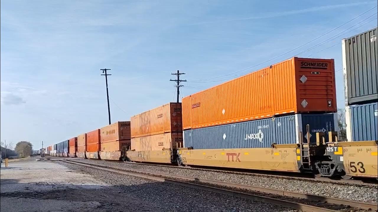 BNSF stack train heading east and UP heading west. 11/24/2024 - YouTube