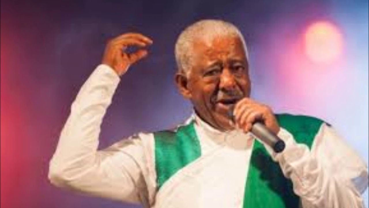 ማህሙድ አህመድ - ቆንጅት አባክሽ Mahmoud Ahmed - Konjit Ebakish - Ethiopian Oldies ...