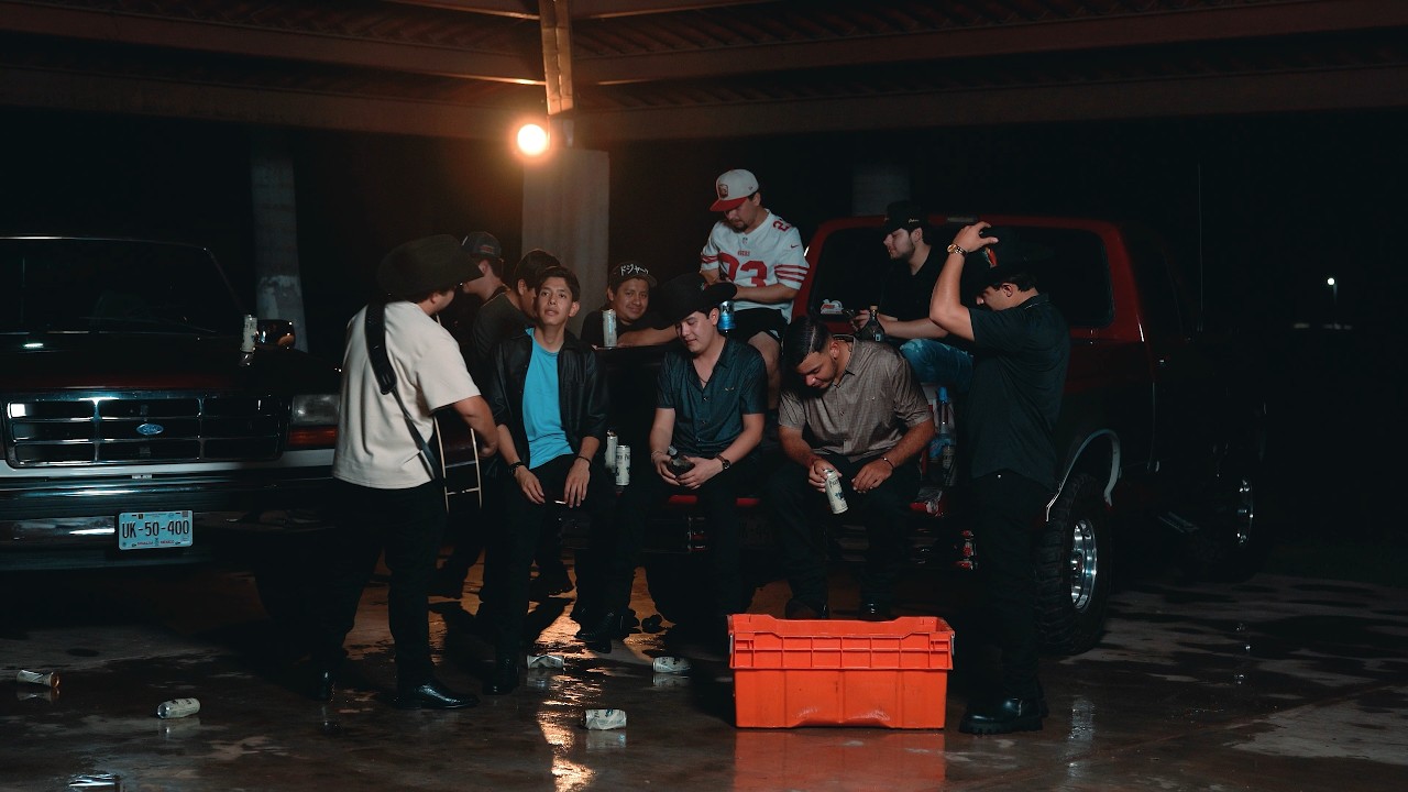 Ebrio de Amor - EFECTO ELEGANTE (Video Oficial) - YouTube Music