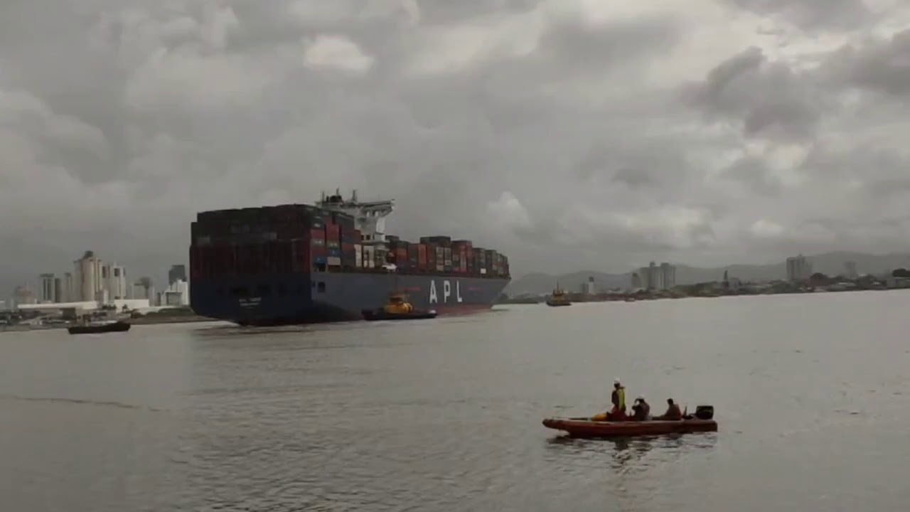 APL Paris Porto de Itajaí e Navegantes - YouTube