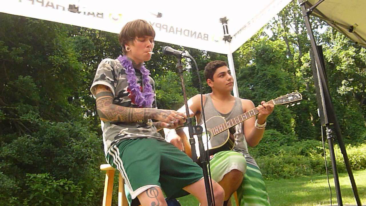 Chris Ingle Bandhappy Lesson PART 3 Warped Tour Holmdel NJ - YouTube