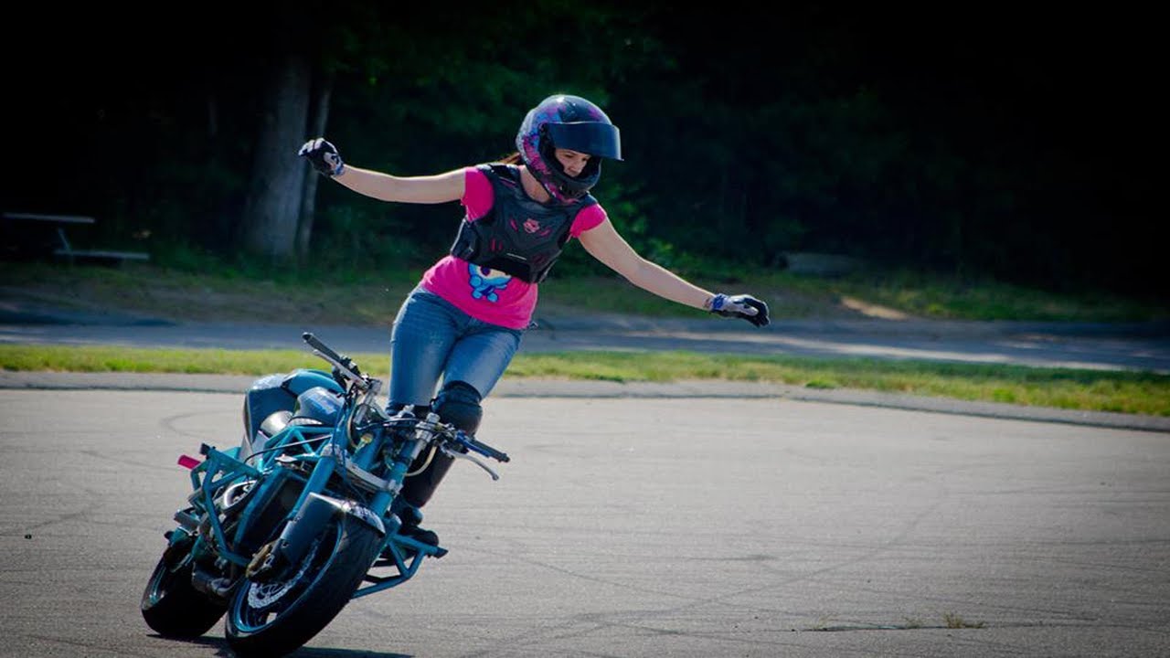 Dangerous Bike Stunts || Amazing Bike stunts 2018 - YouTube