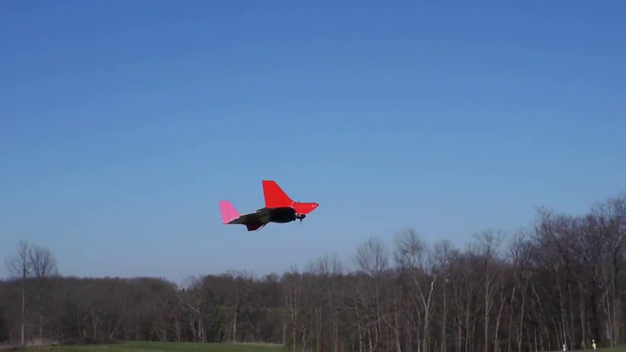 Plank Flying wing. - YouTube