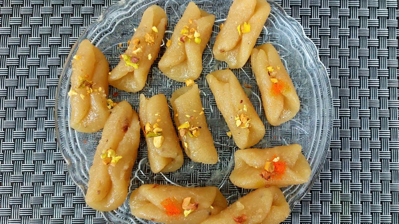 simple and easy recipe to make kaju rolls | how to make kaju rolls ...