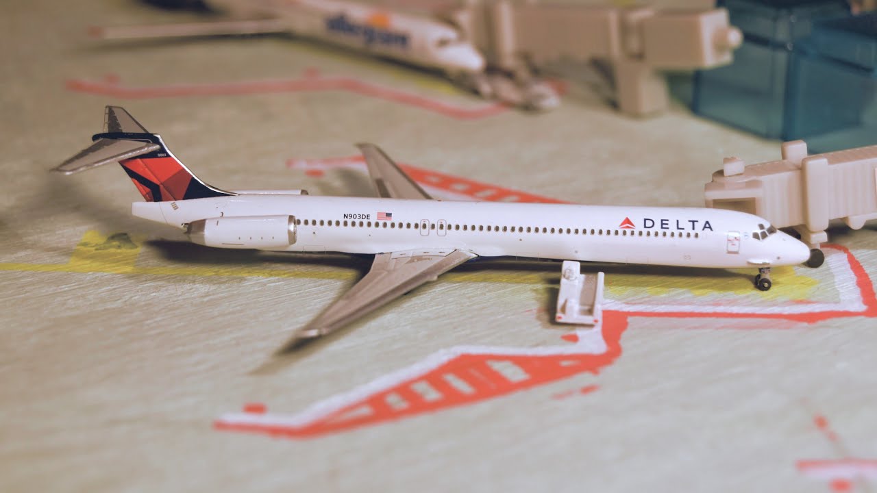 *WINTER SPECIAL* Roanoke-Blacksburg Regional Airport Update | December ...