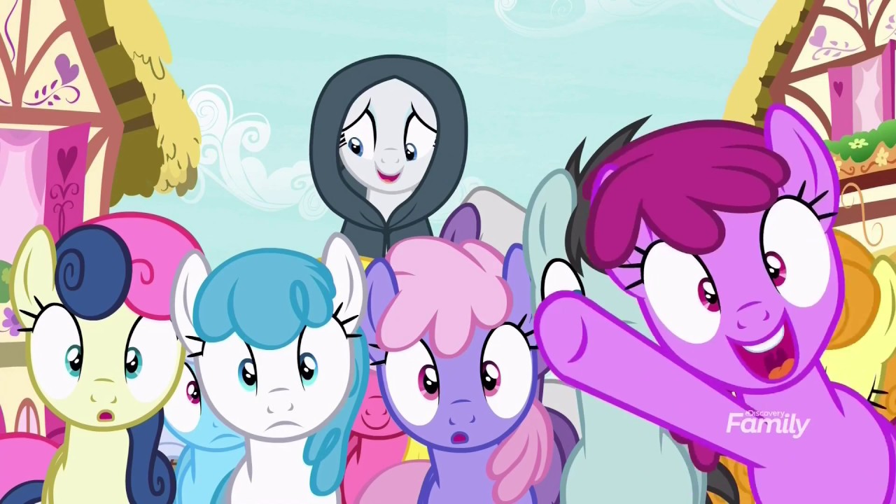 Ponyville ponies ignore Rarity - It Isn't the Mane Thing About You ...