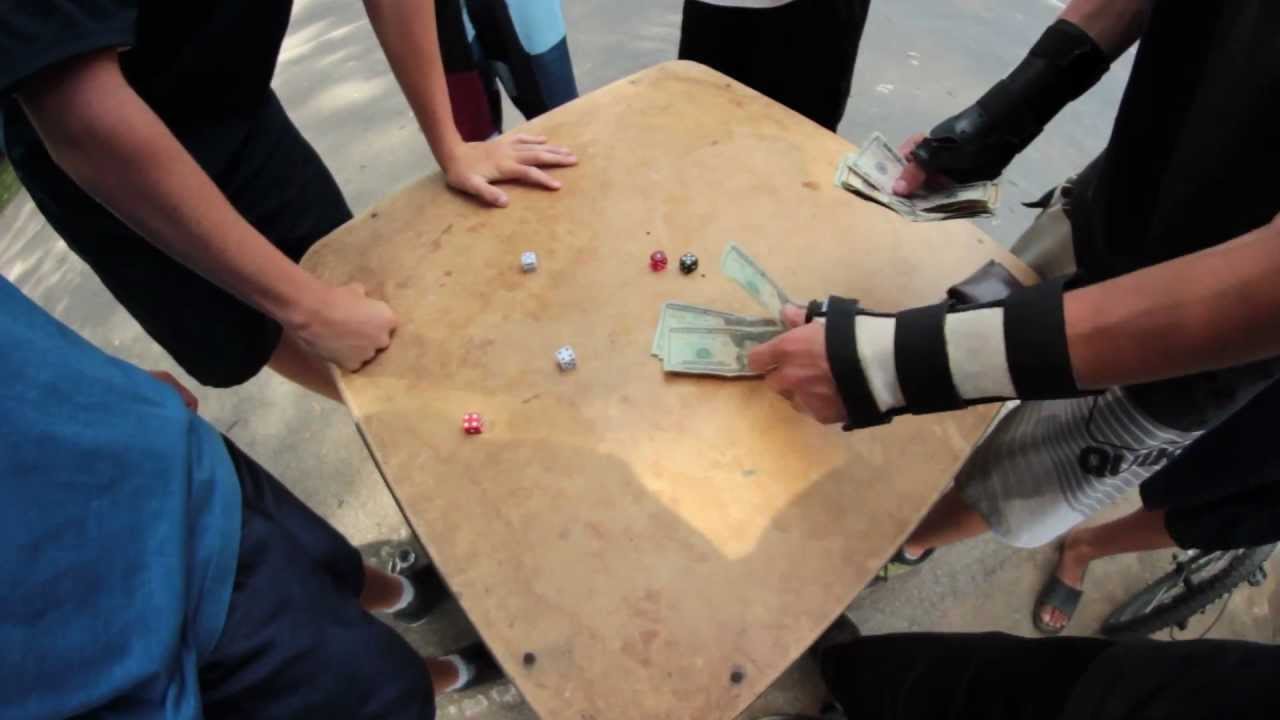 Little Kids Gambling - YouTube