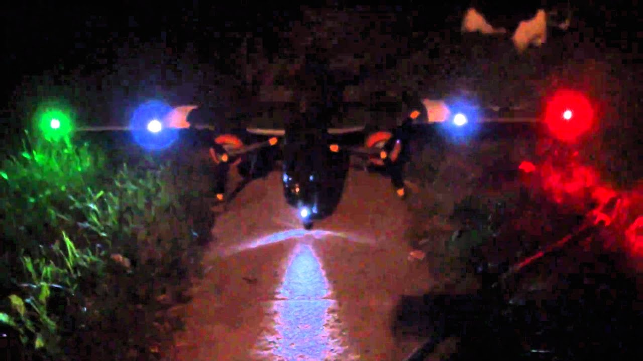 ERc's Apache Princess B-25 with added Landing lights & Nav Lights - YouTube