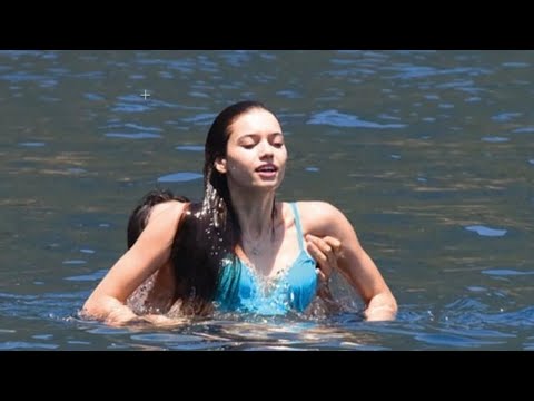 Afra Saraçoğlu tatil görüntüleri