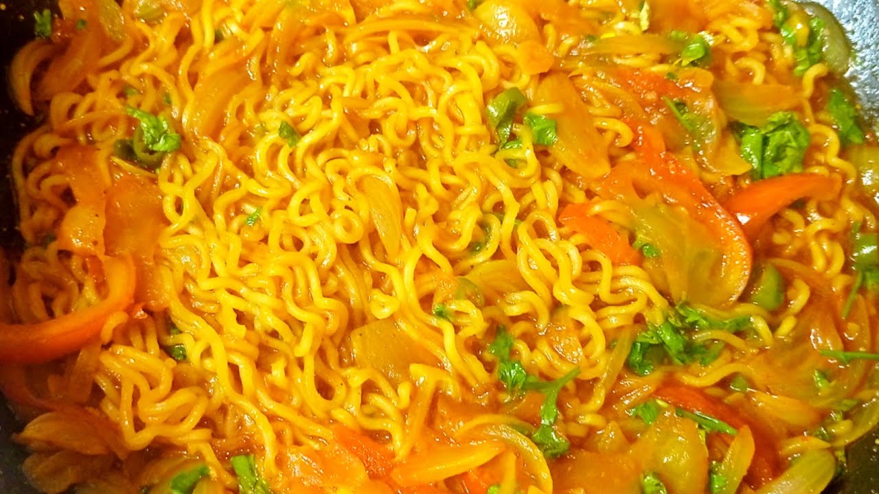 Butter Maggie | Spicy Curry Maggi Recipe | Masala Maggi Recipe | How to ...