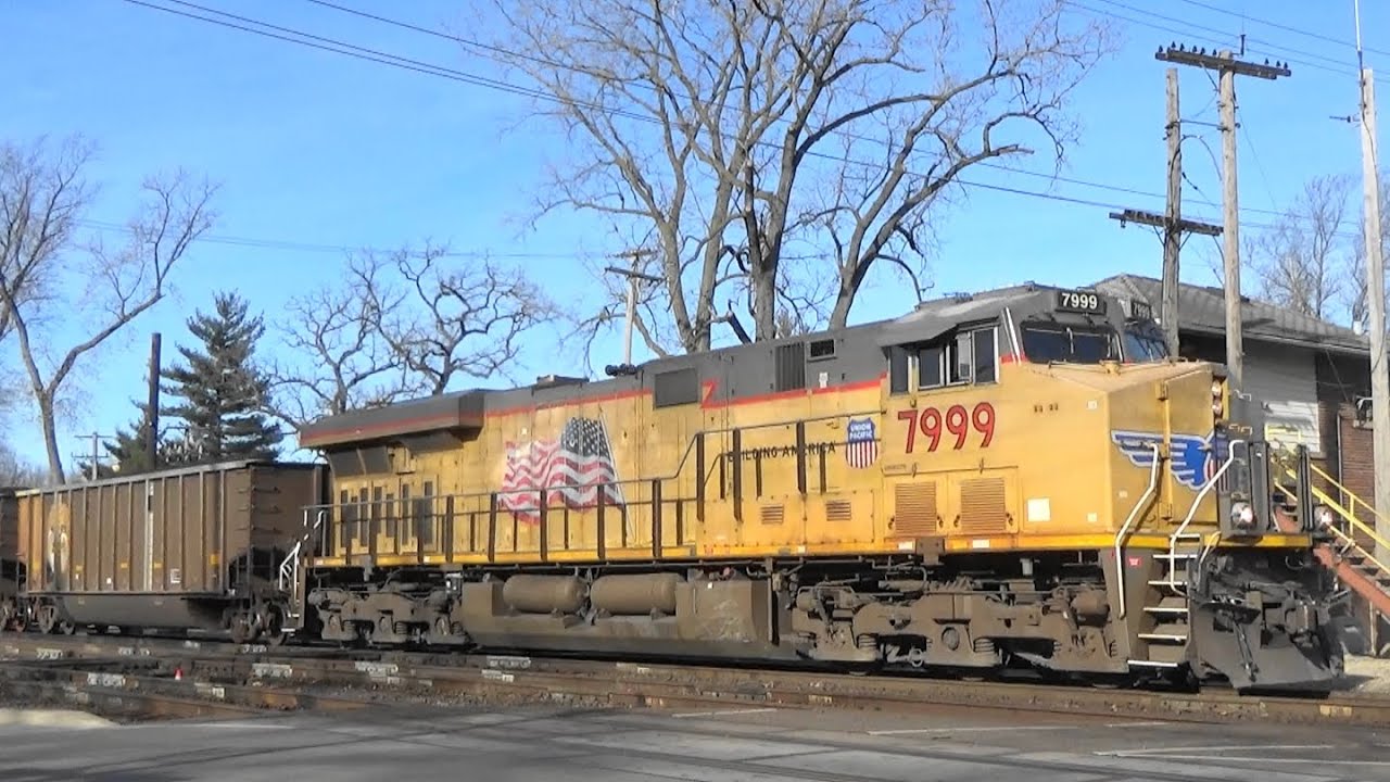 UP 7999 Leads Coal Train, West Chicago, IL 12/2/21 - YouTube
