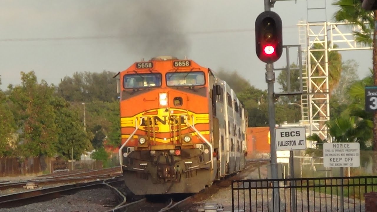 Railfanning Fullerton with Fan Railer - 3/10/16 - YouTube