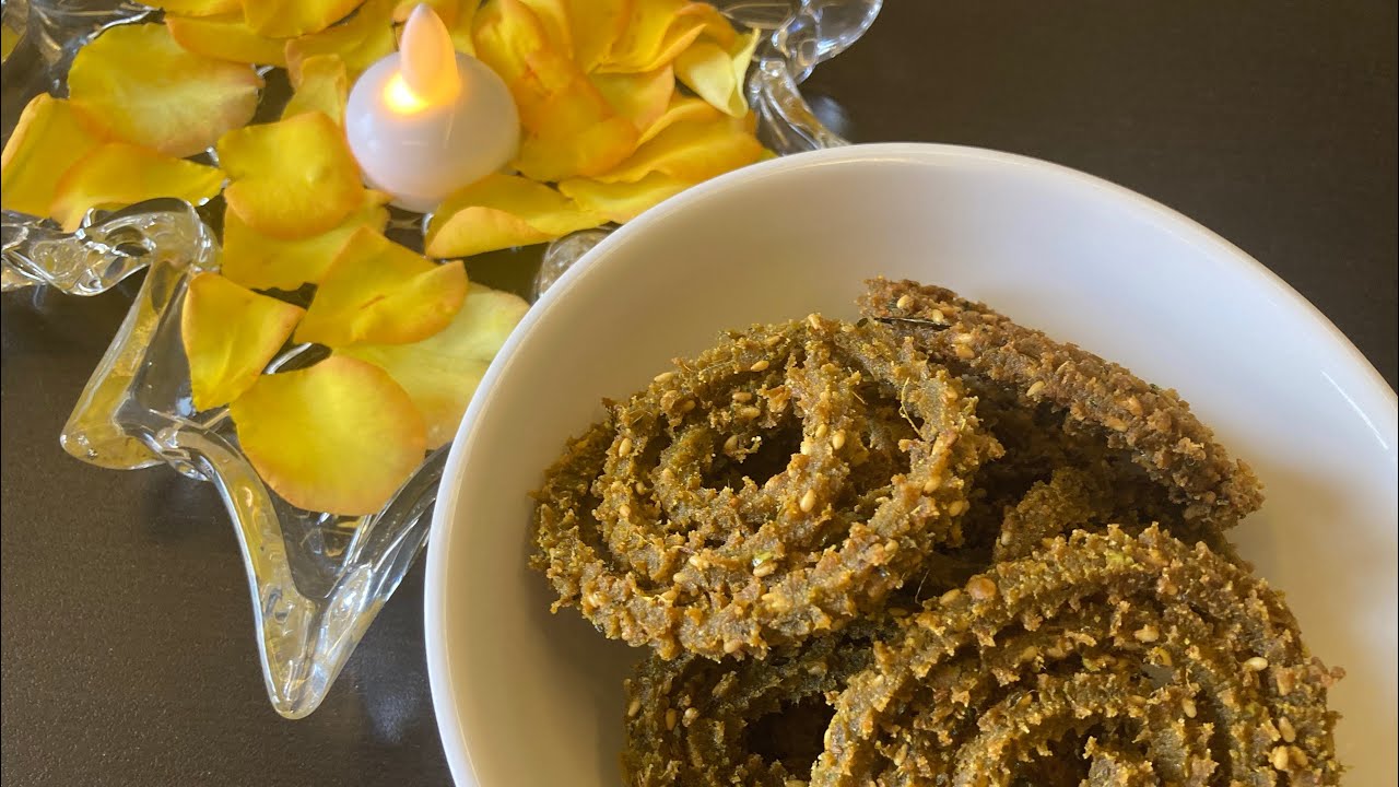 "Crispy and Delicious Suji and Rice Flour Chakli Recipe | Easy Snack ...