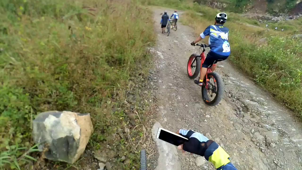 Gobar Syawal Petun || Trek Kaki Gn Tampomas - YouTube