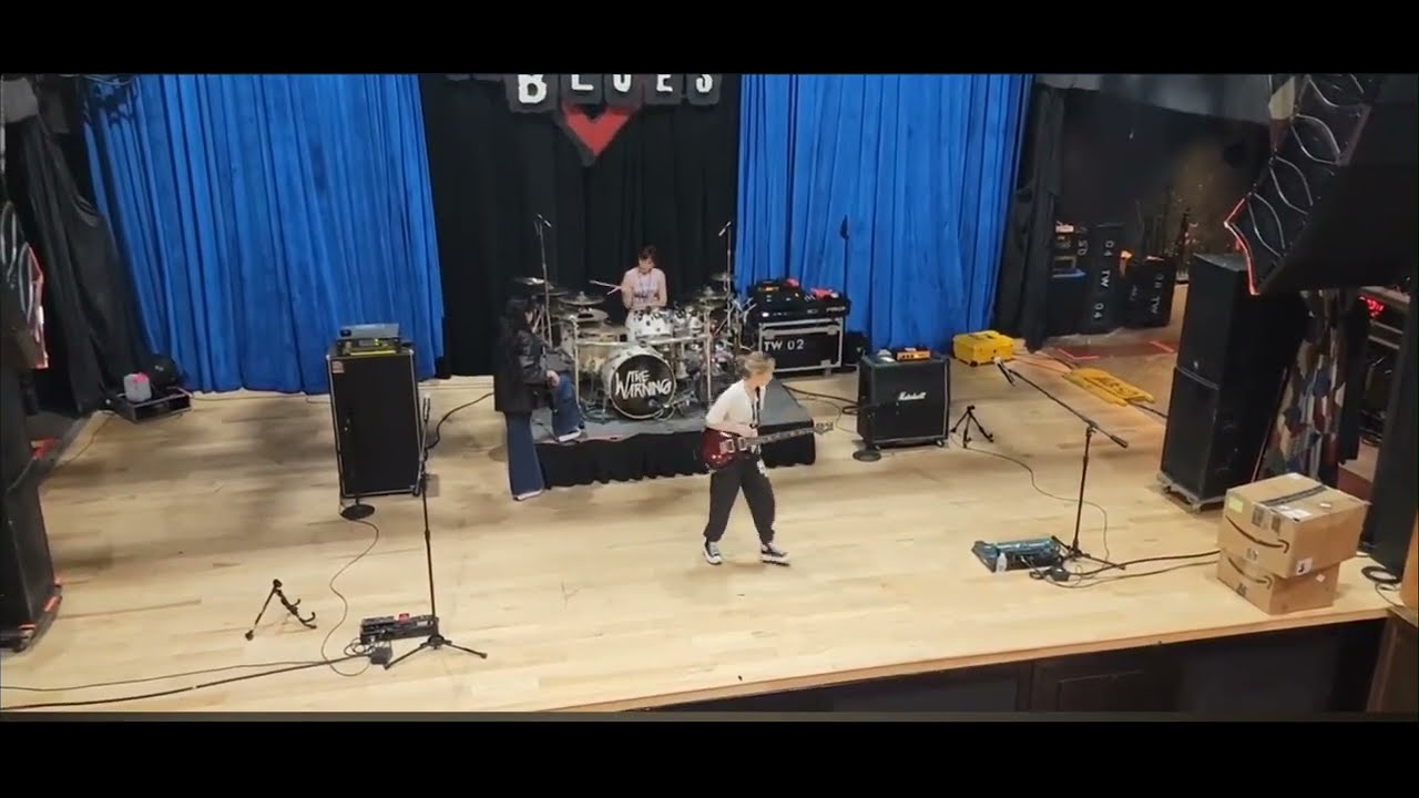The Warning | DANY new dance moves || Soundcheck House of Blues - YouTube