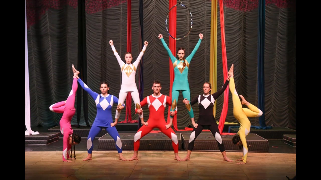 II Mostra Artística (2017) - Coreografia: Power Rangers - YouTube
