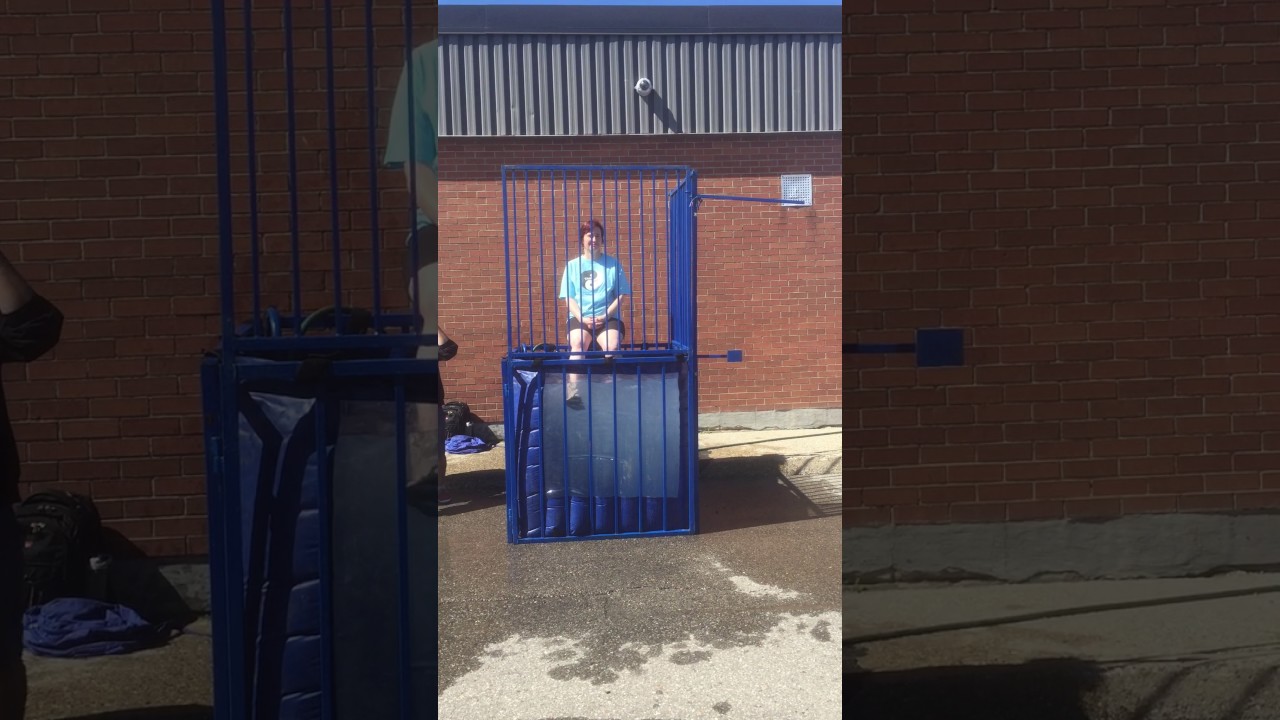 Fun Day Dunk Tank - YouTube